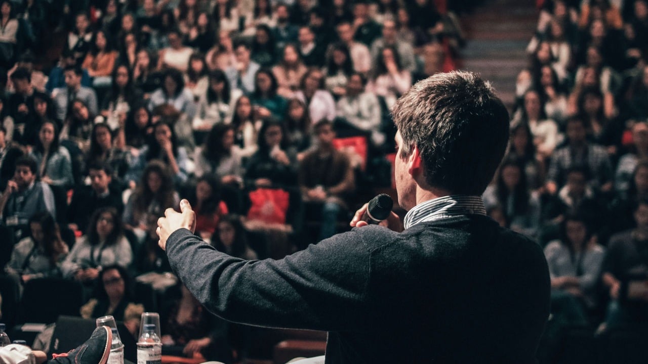 How to be a More Confident Speaker | 3 Mistakes Made with Confidence ...